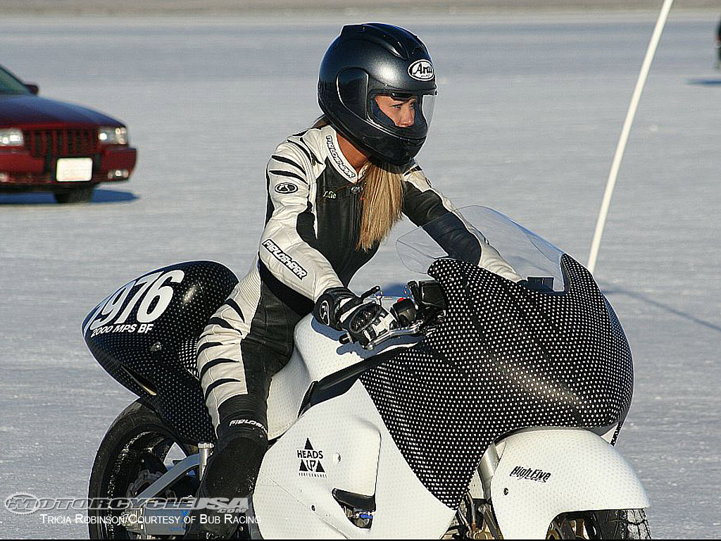 VISUAL GRATIFICATION: Queen of Speed - Leslie Porterfield