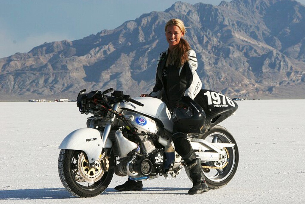 VISUAL GRATIFICATION: Queen of Speed - Leslie Porterfield