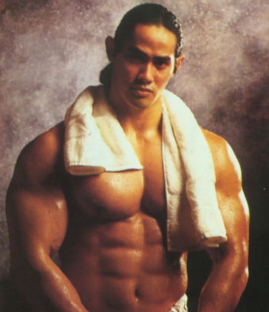 TUBUH OLAHRAGAWAN: Ade rai atlet binaraga tersukses di Indonesia