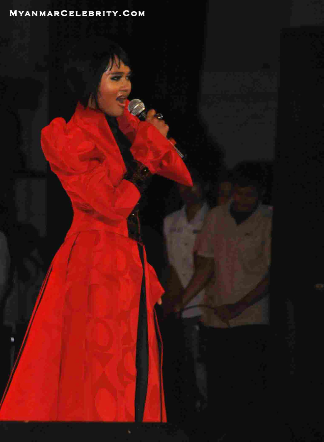 Myanmar Singer, Phyu Phyu Kyaw Thein @ 7 Golden Girls Music Concert ...