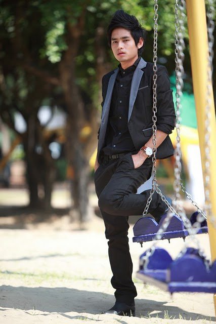 Myanmar Actor and Model : Myint Myat's Outdoor Fashion Photos