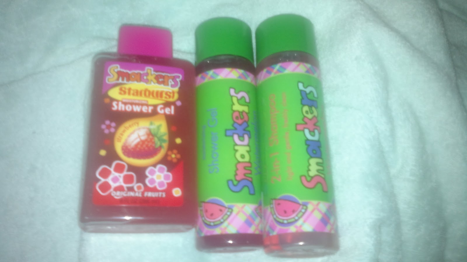 Abitcraxy: lipsmacker.. Lots of lip balms