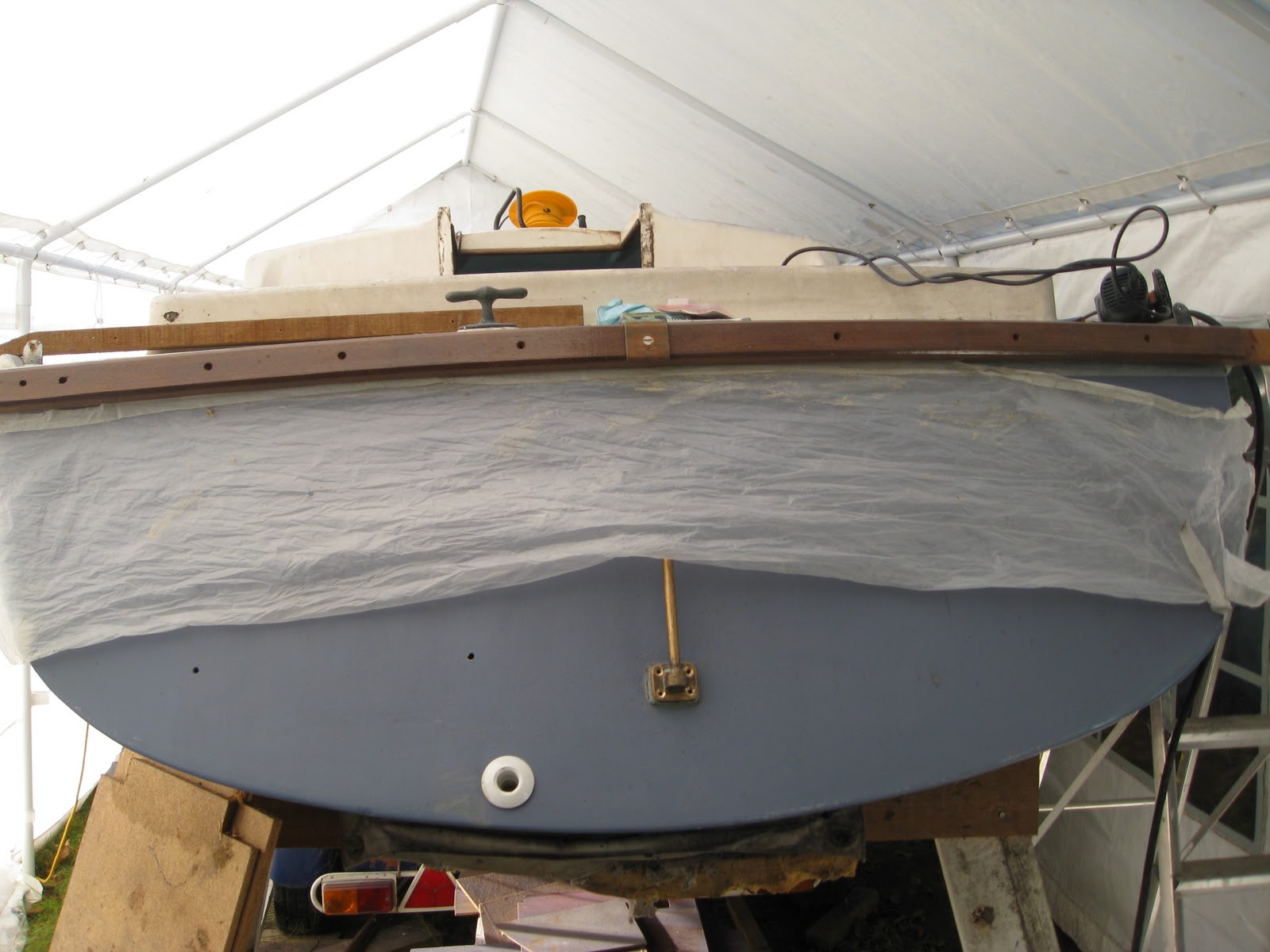 Alacrity Sea Witch: Transom and through hull fitting