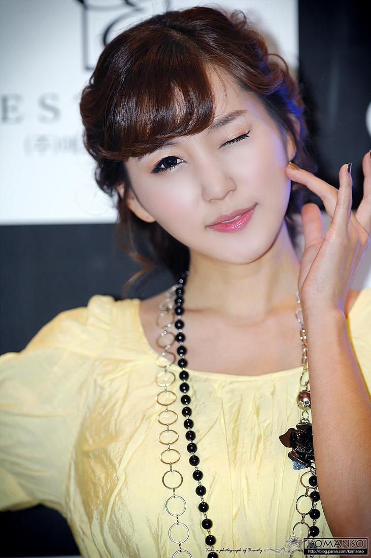 HOT XXX: Choi Yu Jung [최유정] At Fashion Show