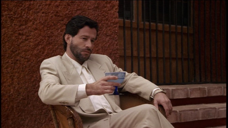 Booze Movies: The 100 Proof Film Guide: Review: Desperado (1995)