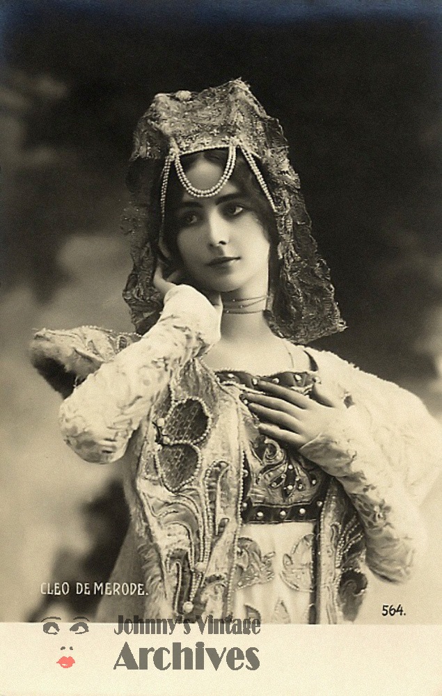 Johnny's Vintage Fashion Archives: De Merode