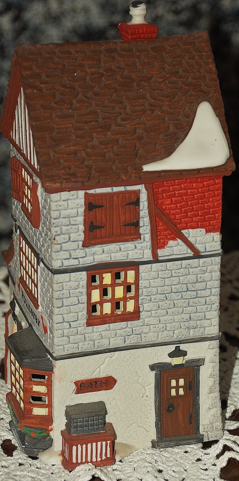 Parry Collections: Heritage Village Collection: Dickens' Village Series!