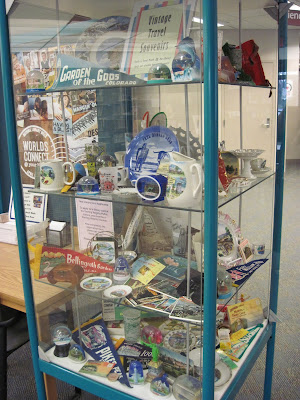 Tracy's Toys (and Some Other Stuff): Vintage Travel Souvenir Display