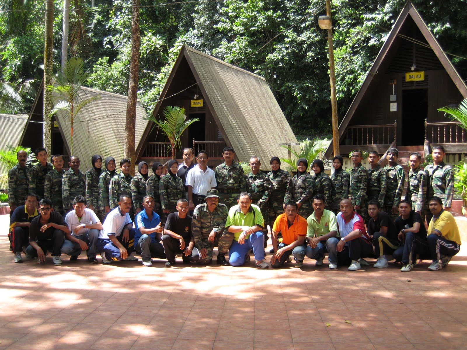12 SKUADRON SEMBOYAN DIRAJA ASKAR WATANIAH: GAMBAR KENANGAN BERSAMA ...