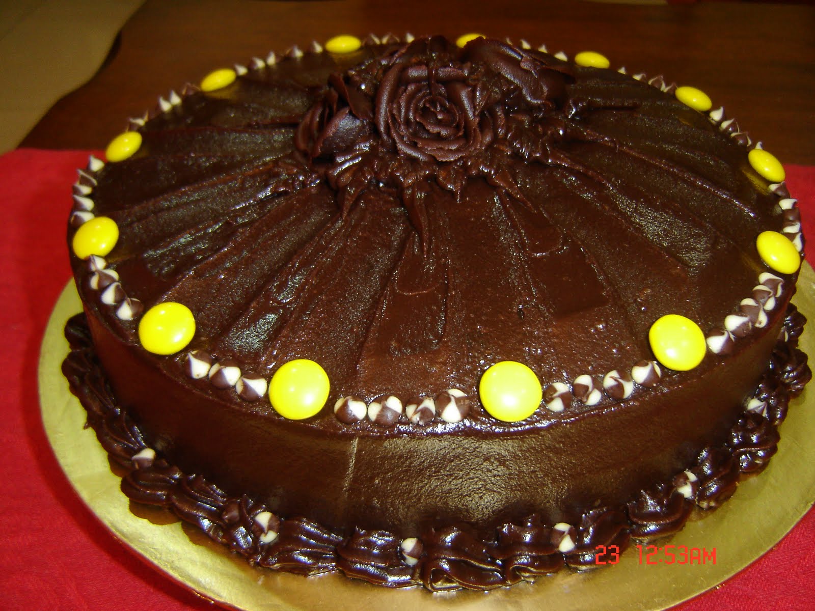 DASH BUTTERCREAM (DBC)...: Steamed Chocolate Cake w ganache...