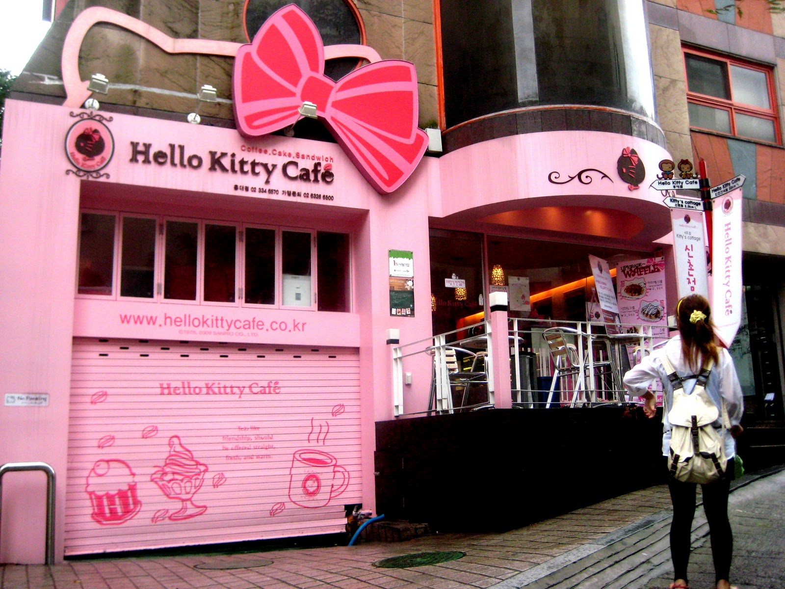 ShioNAVI: Seoul Trip - Hello Kitty Cafe