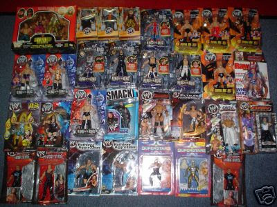 WWE COLLECTIONS: WWE WWF JAKKS WRESTLING FIGURE LOT BELTS classic hasbro