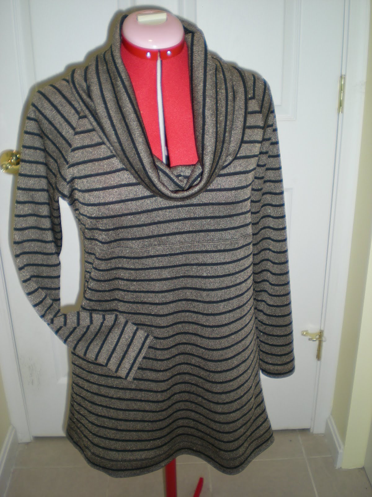 Très Bon Babble: Vogue 8634 - Knit Tunic