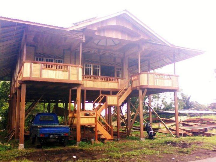 lovely travel indonesia.: INDONESIA TRADITIONAL MINAHASA WOODEN HOUSES ...