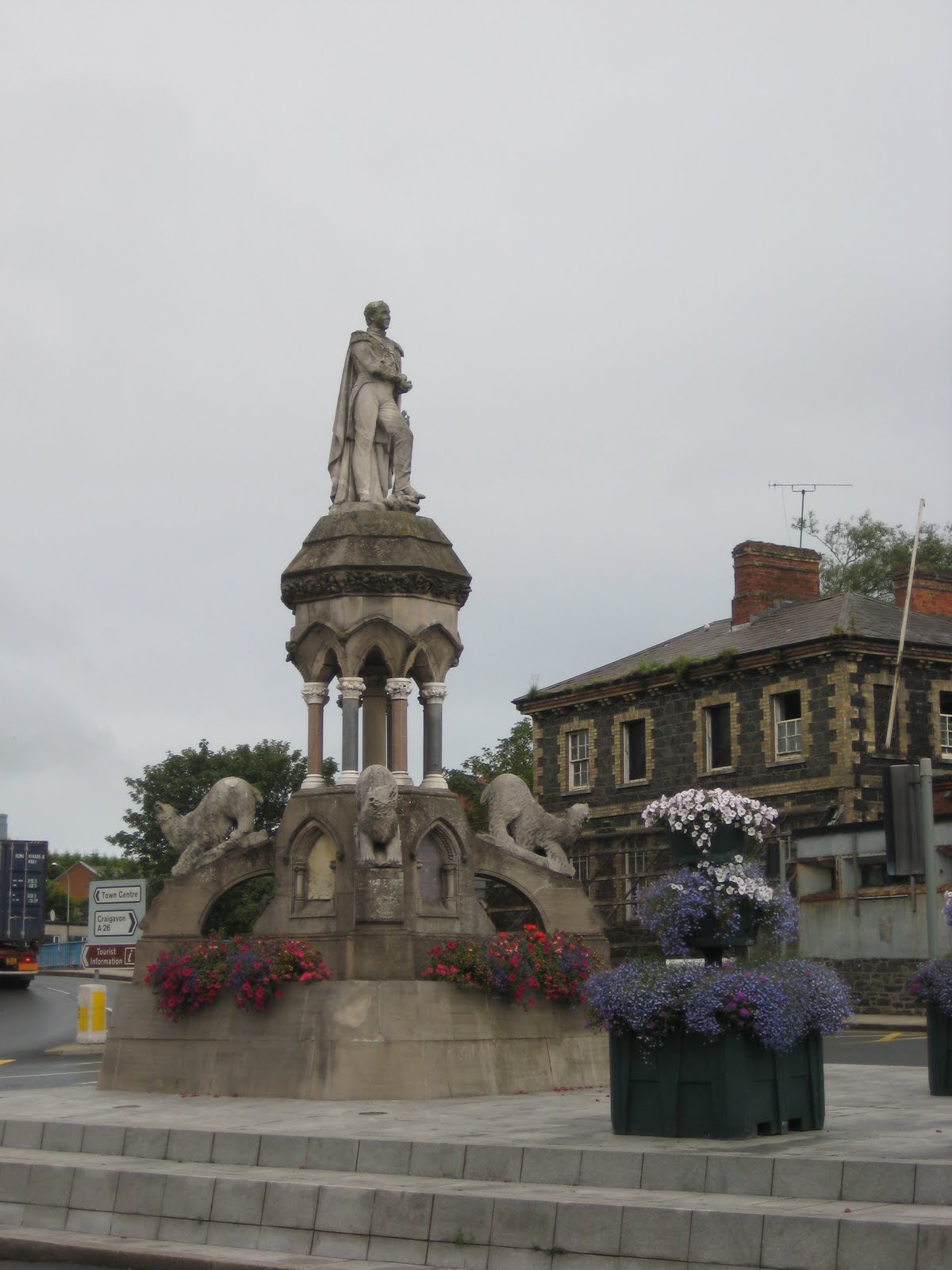 JR Hunter: Northern Ireland Pictures (Banbridge, Newcastle, Belfast)