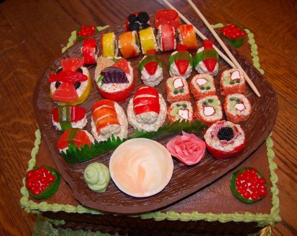 Fresh and Creative Ideas for Your Cakes: Sushi Platter Cake