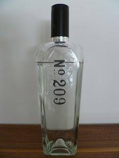 We love Gin Tonic: State of the Art? - No. 209 Gin