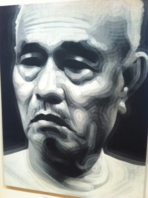 Photos i took at the "El MAc" show+ He's a master of Spraypaint ...