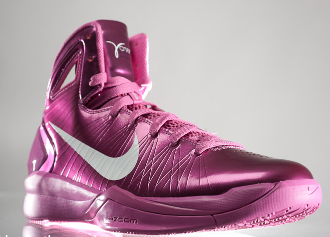 SNKROLOGY: A SOFT SPOT: Nike Hyperdunk 2010 x Kay Yow WBCA Cancer Fund ...