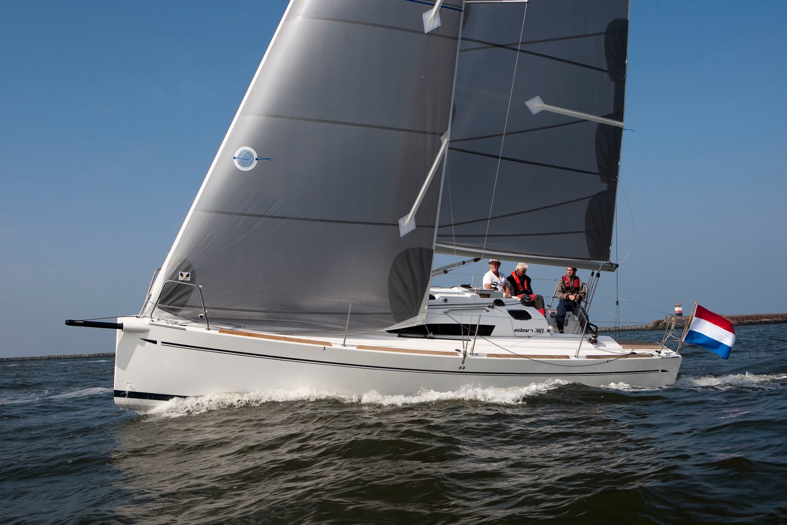 Elan 310 + 320: Elan 310 nominated as HISWA Yacht of the Year