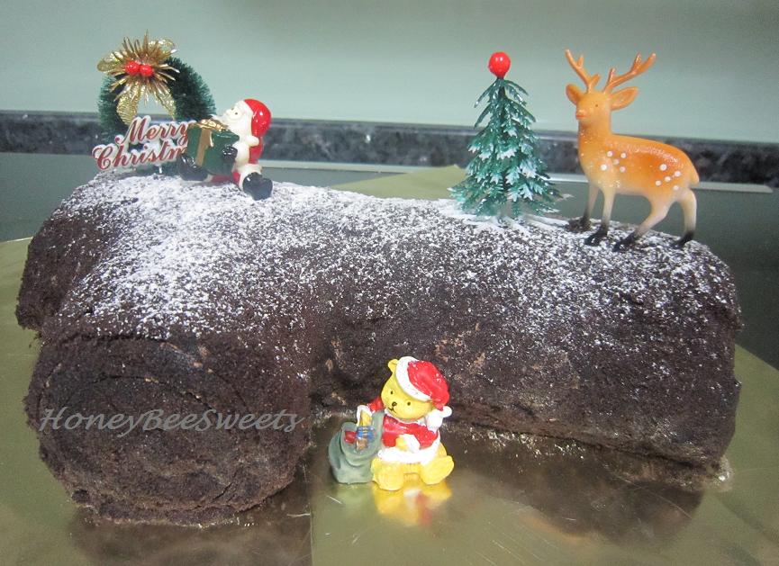 Honey Bee Sweets: Oreo Yule Log Cake