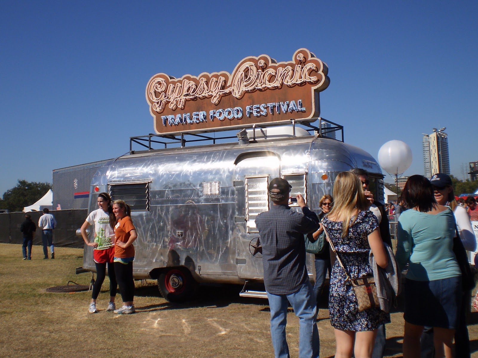 austin bookworm: 1st Annual Gypsy Picnic Trailer Food Festival