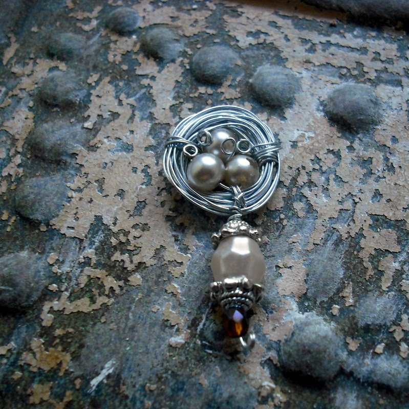 vintagesusie & wings: hand wrapped wire bird nest tutorial