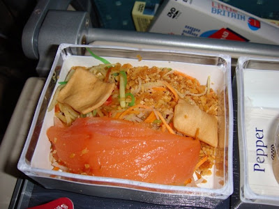 eat like a cow: Singapore Airlines SQ221 Singapore -> Sydney