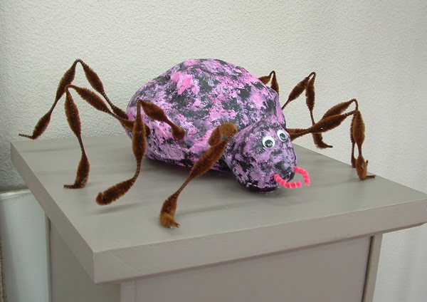 Casa de Linda Student Art Gallery: PAPIER MACHE SPIDERS