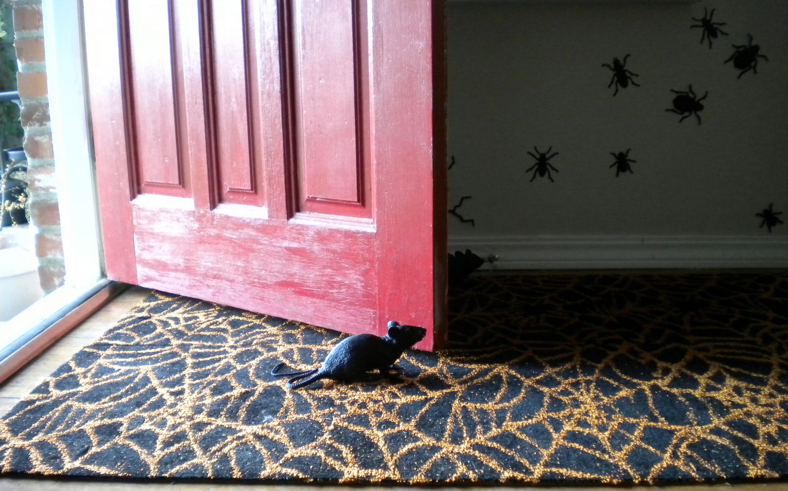 Spooky Scary Entryway - Home Depot Center