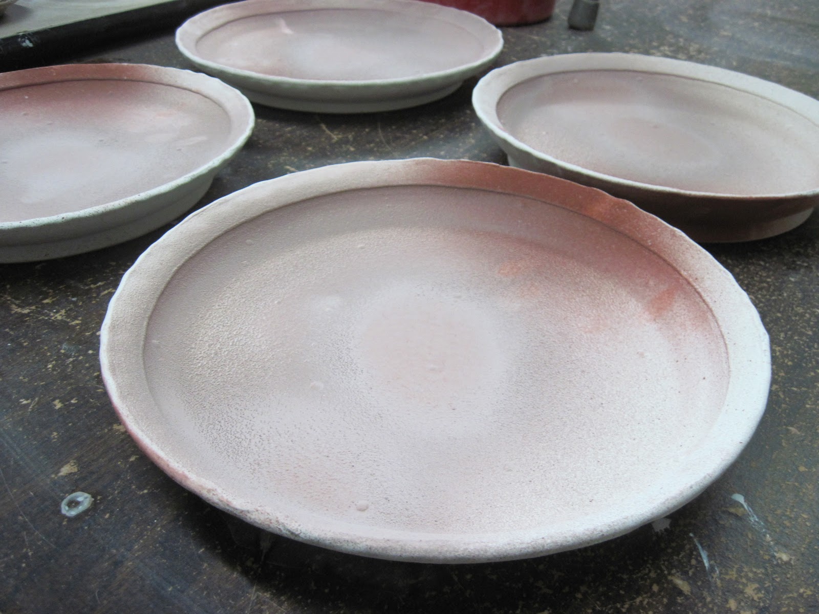 Pots & Dishes: Glazing Plates!
