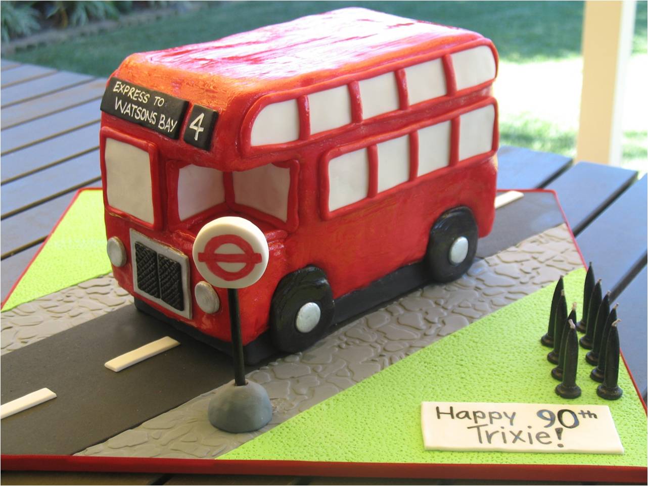 Blissfully Sweet: A London Bus Birthday Cake for a 90 years young Londoner!