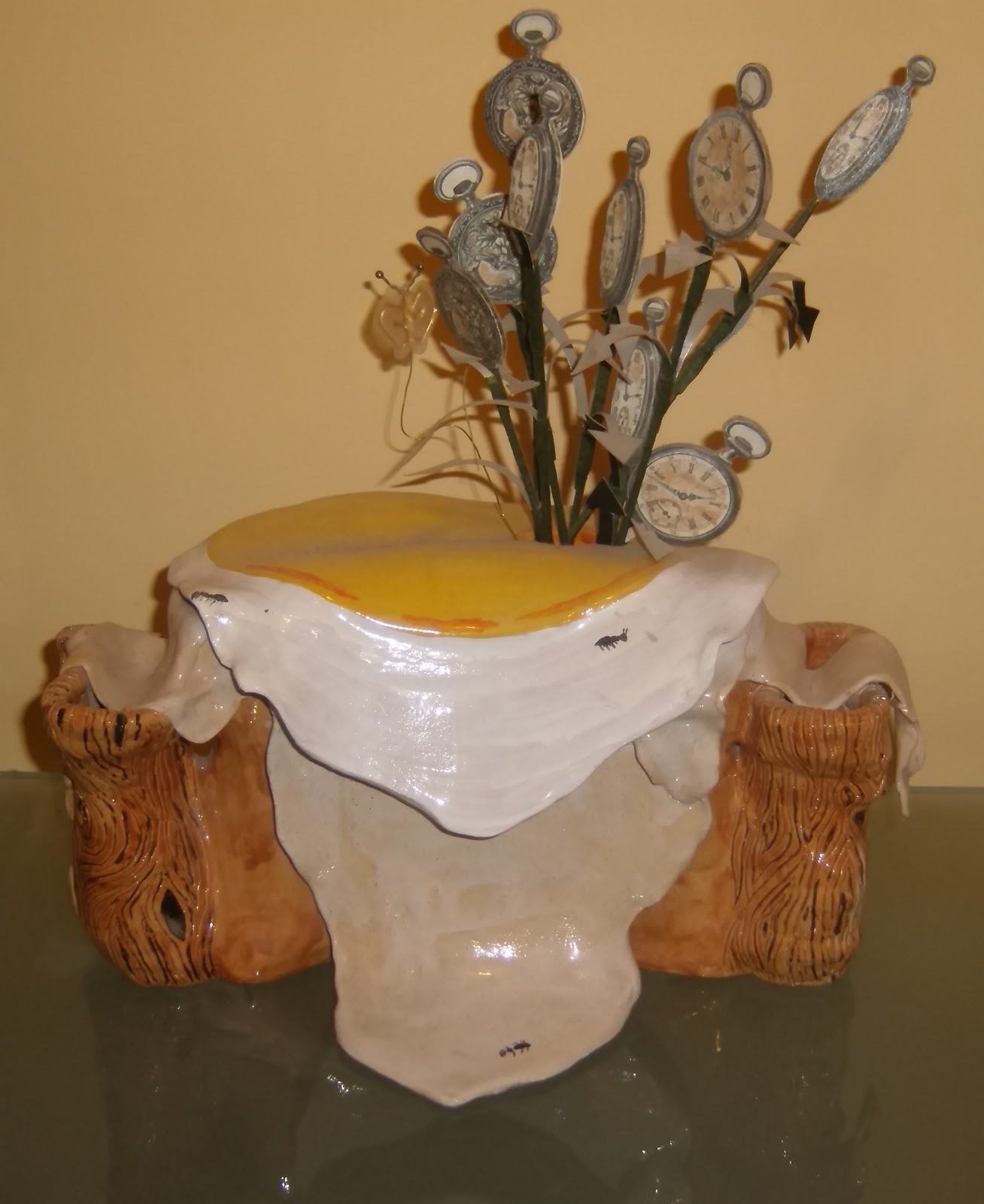 TD Creedy Designs: My Salvador Dali Vase