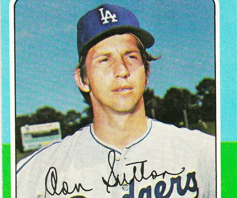 1975 Topps (it's far out, man): #220 - Don Sutton
