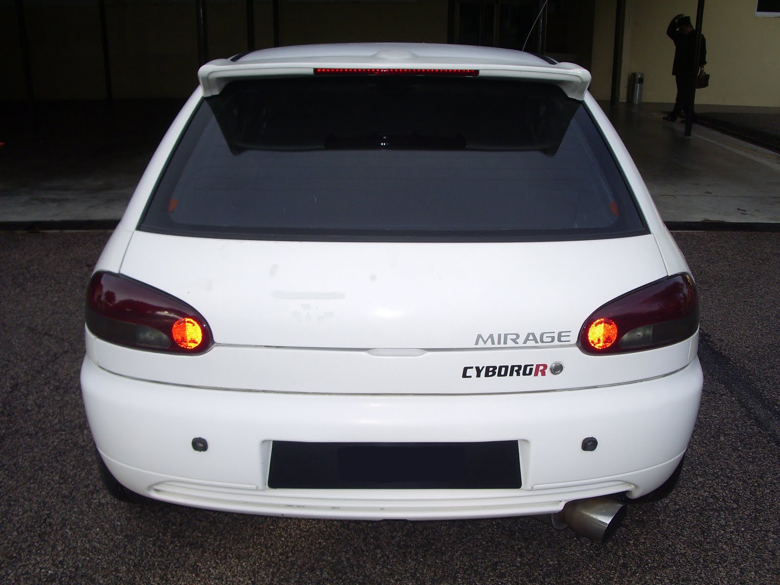 Satria Mirage Cyborg R/ Belakang