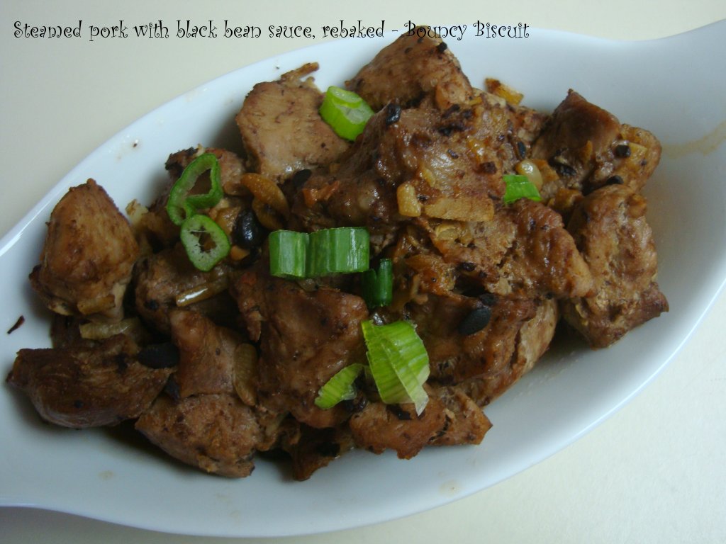 Home Cooking Experiment: Steaming meat with a metal dish in a steamer pot