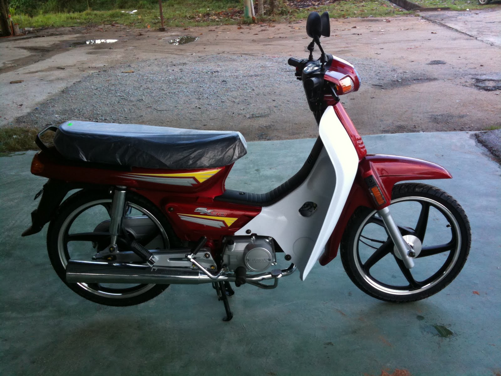 Naza World Of Bikes Kuala Terengganu: ~ MOTOSIKAL DEMAK