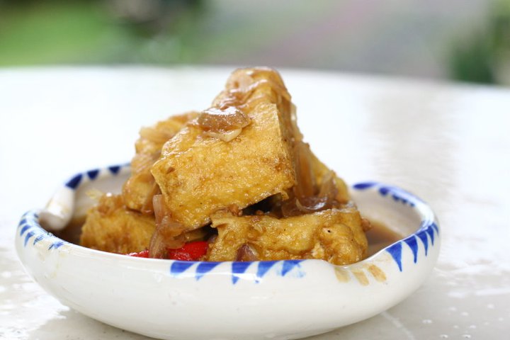 Tofu in Tauchu Gravy - Cooking with Marina Mustafa