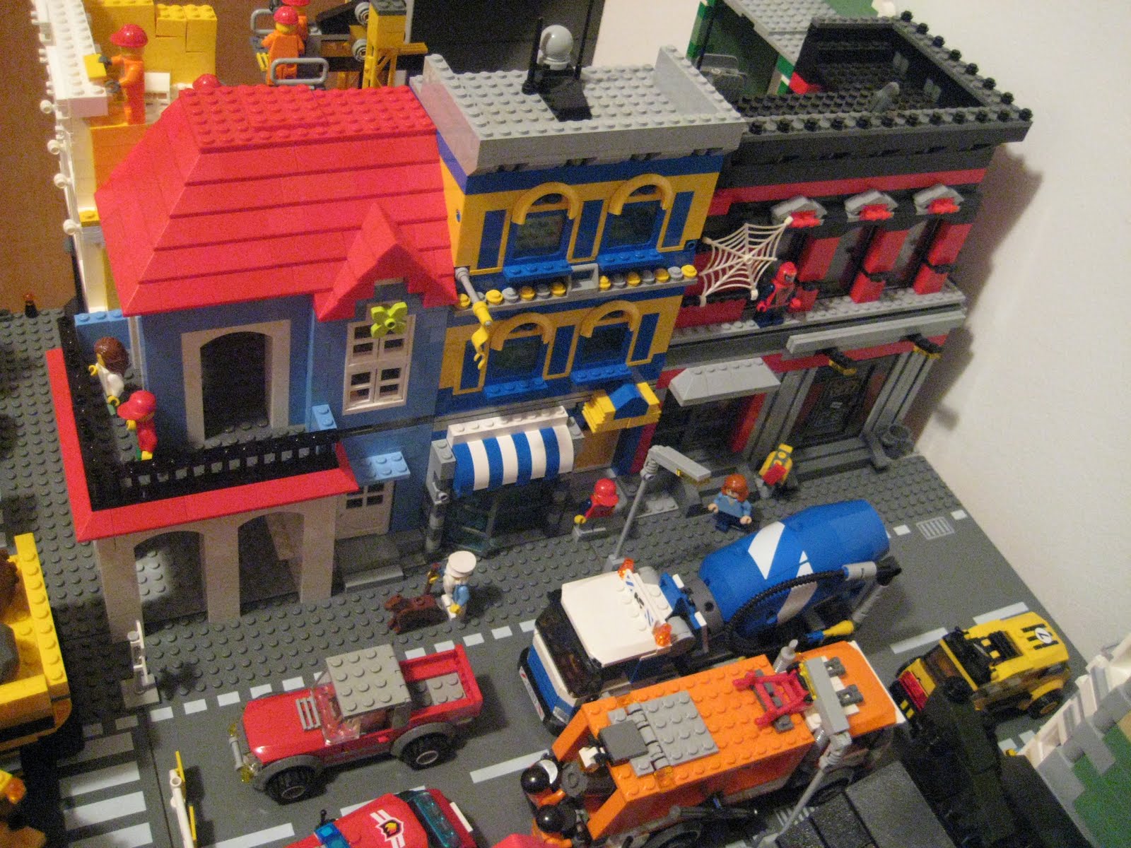 creaciones personalizadas en lego: ciudad lego 00002