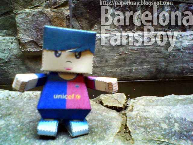 Barcelona Fan Boy Papertoy | Papercraft Paradise | PaperCrafts | Paper ...
