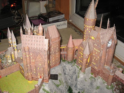 Harry Potter: Hogwarts Castle Papercraft | Papercraft Paradise ...