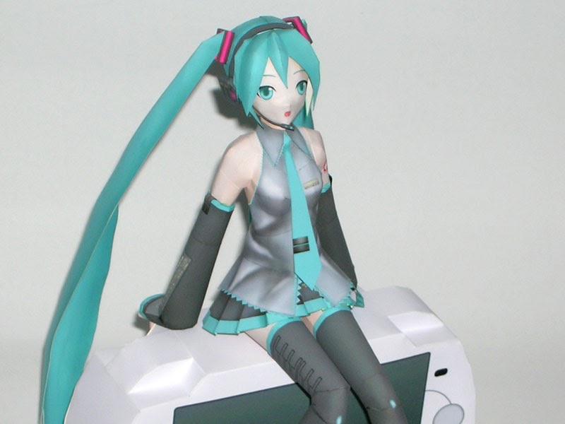 Vocaloid 2 Papercraft: Hatsune Miku | Papercraft Paradise | PaperCrafts ...