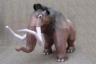 Ice Age Papercraft: Manny the Woolly Mammoth | Papercraft Paradise ...