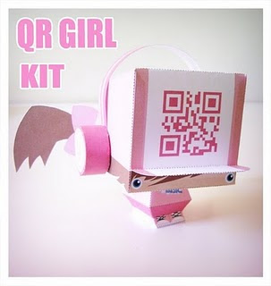 QR Girl Papercraft