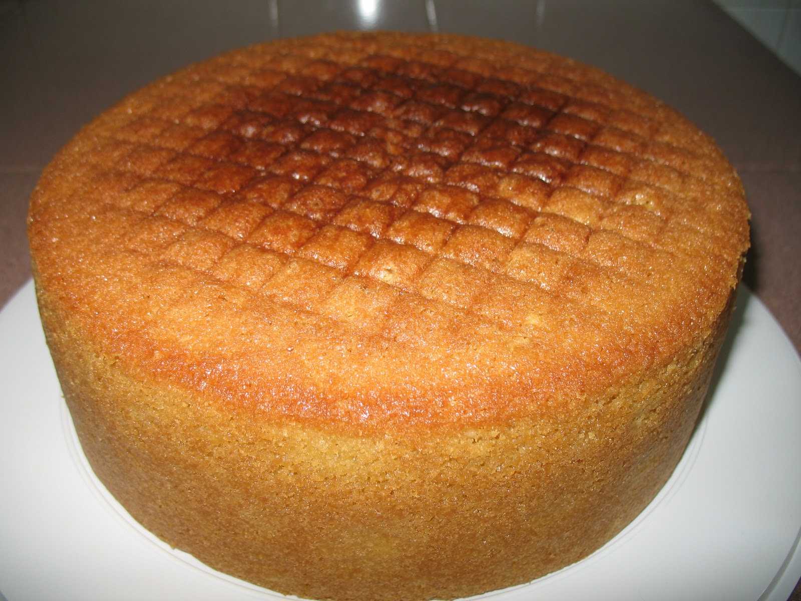 mayjun's Homemade Cakes: Rich Almond Sugee ( Semolina ) Cake ~~8 inch ...