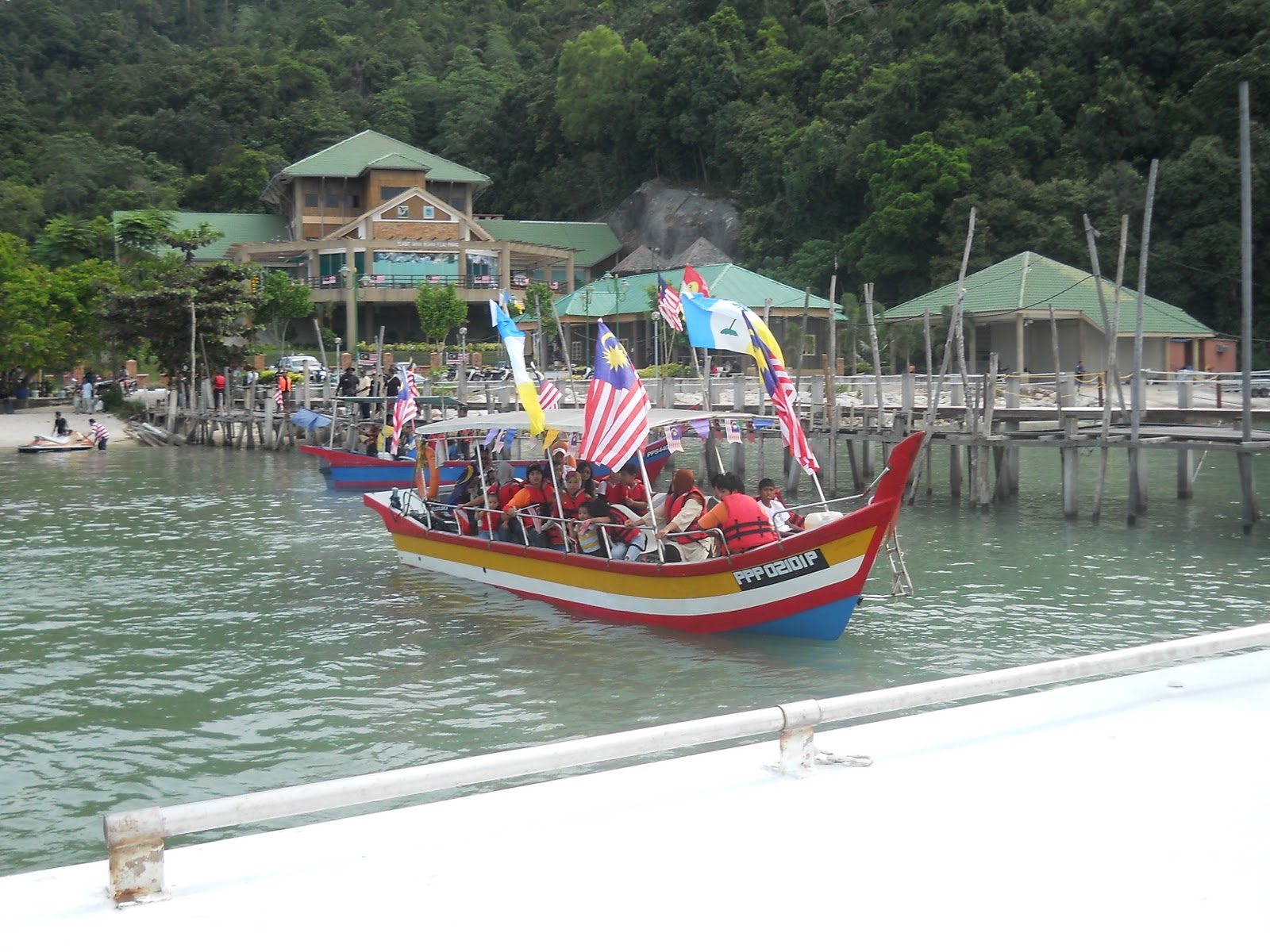 JKKKP BAHANG BAY: PROGRAM KIBAR JALUR GEMILANG 2010 ANJURAN 4B CAW ...