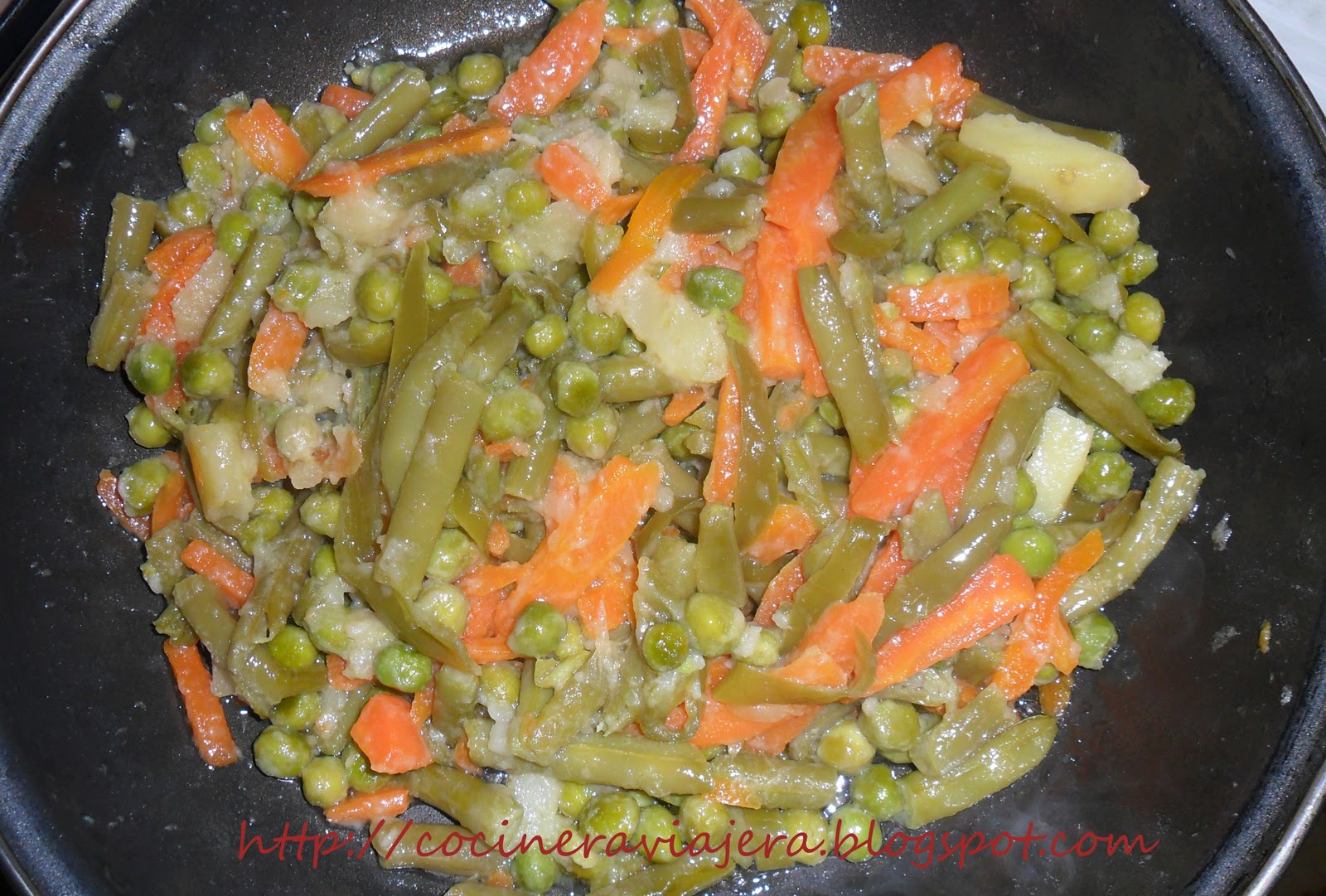 Legume sote cu snitel de curcan | Cocinera viajera