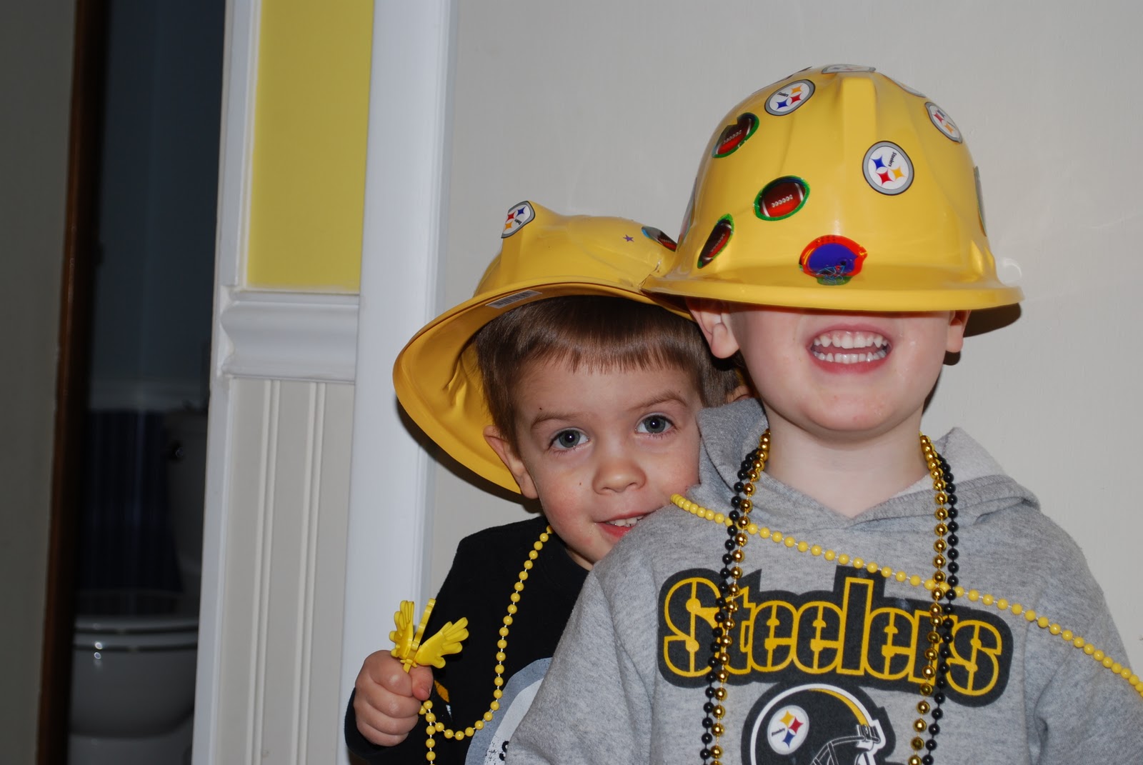 Craptastic Crafts for Kids: Steeler Crafts!