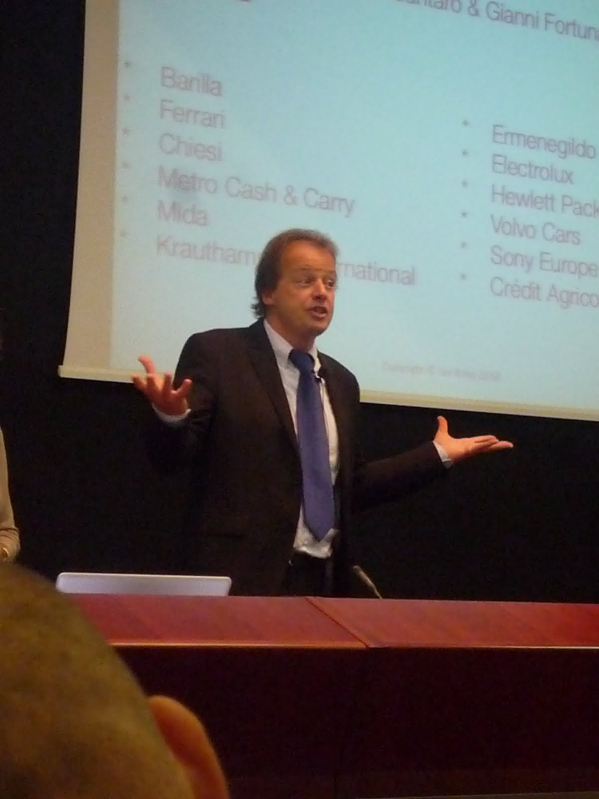 Isania: WHAT IS PRESENT? Incontro con Jan Ardui a Bologna...illuminante!