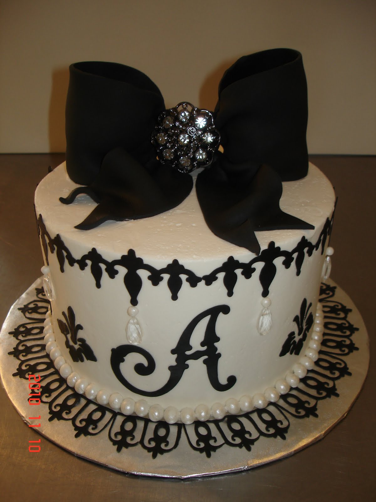 Laura Lynn's Creative Cakes, Cookies & More